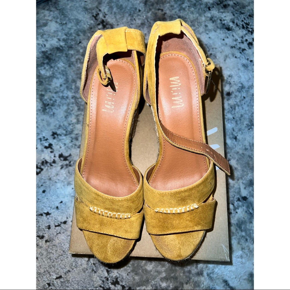 Mustard Heels - Gem